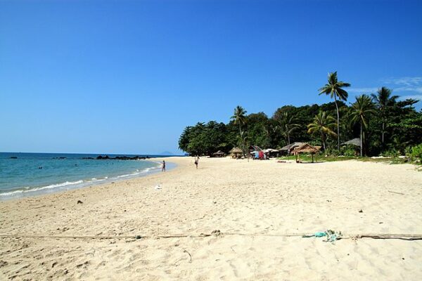 Relax Beach in Koh Lanta: An Idyllic Beach Paradise You Must Visit