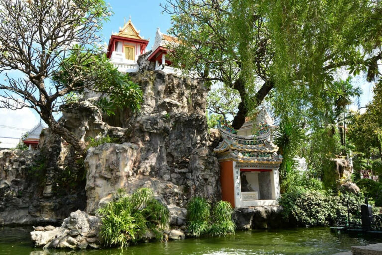 Wat Prayoon | A Hidden Gem in Bangkok – Thailand Nomads